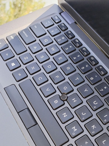 Dell Latitude 5400 (i5 8th Gen, 8/256)