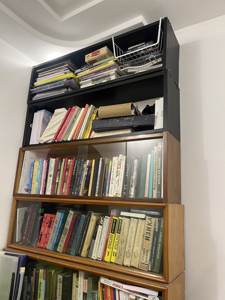 Продаю полки книжные