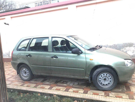 Yengil avtomobil Lada Sedan