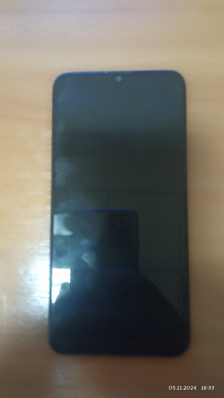 Самсунг A10S 2/32gb  сотилади