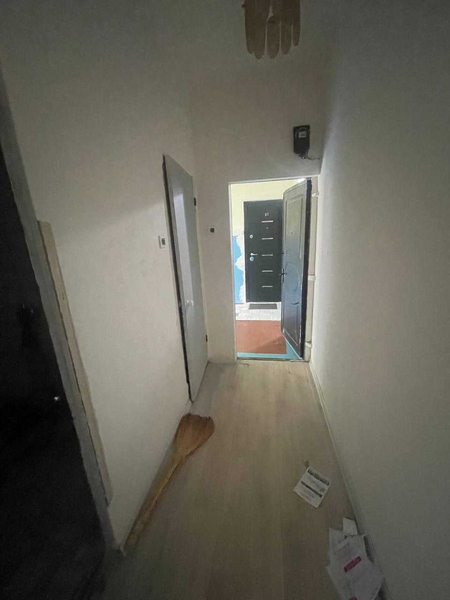 uy sotiladi chilonzor al xorazimi kruk 2xoan 49000$ 5 etaj