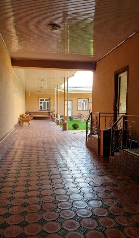 Срочно Дилкаш кучада Учтепа туманида уй сотилади.