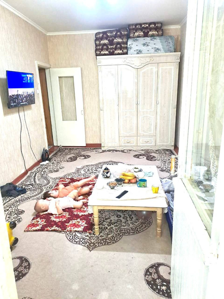 Чилонзор 8 квартилда Уй сотилади