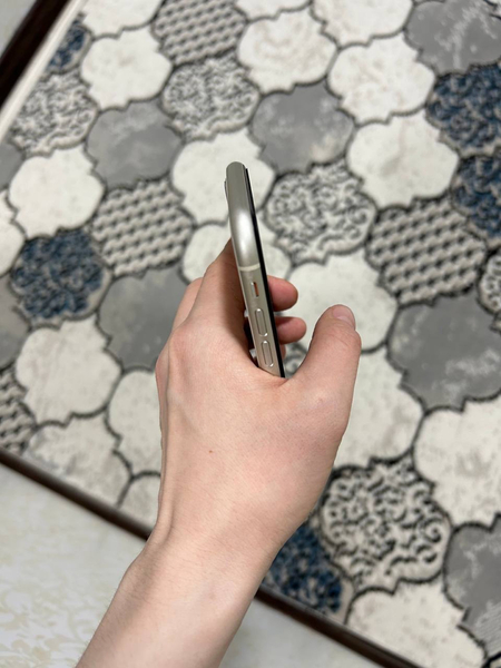 Iphone 11 64gb каропка док бор состаяние идеал