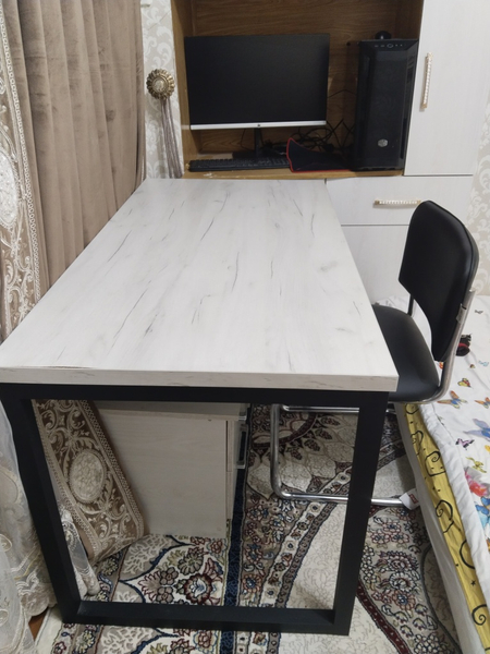 Ofisniy mebel kampyuter uchun