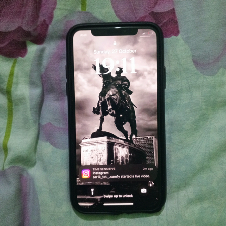 Iphone x sotiladi 64 talk srochna bugunga