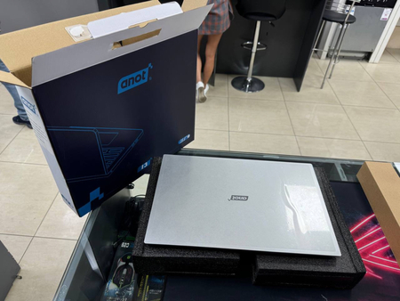 Anot Laptop Silver Intel Core-i3 11-pakaleniya  OZU-8G SSD-512
