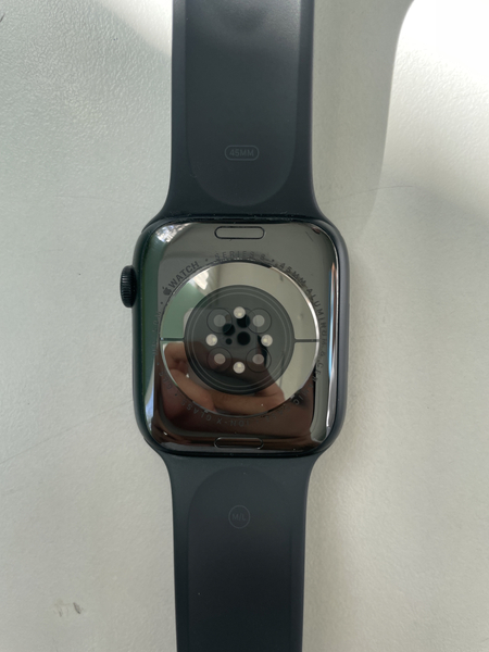 Apple watch series 8