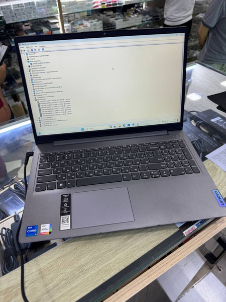 Lenovo intel Core i5 1135G7 SSD 256GB DDR4 8GB