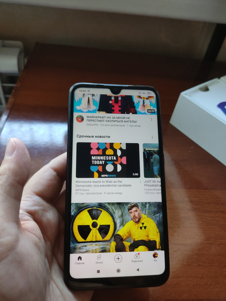 Продаётся телефон в хорошем состоянии mi play 4/64