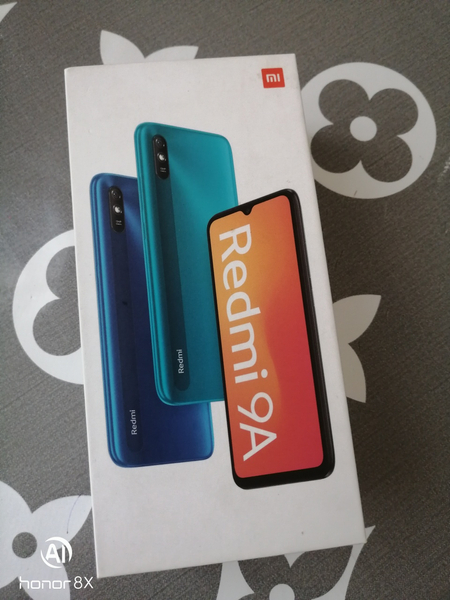 Продаётся телефон redmi 9А.