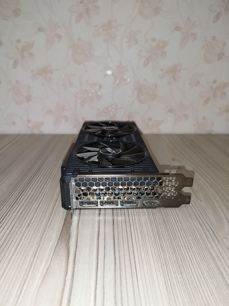 Palit GeForce RtX 3060 Ti 8 Гб 
GDDR 6