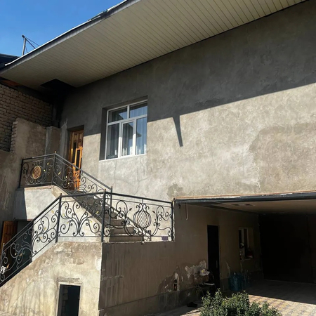 Продаётся участок 5.6 соток с 2-х этажным домом Мирабад, ул.Нукуская