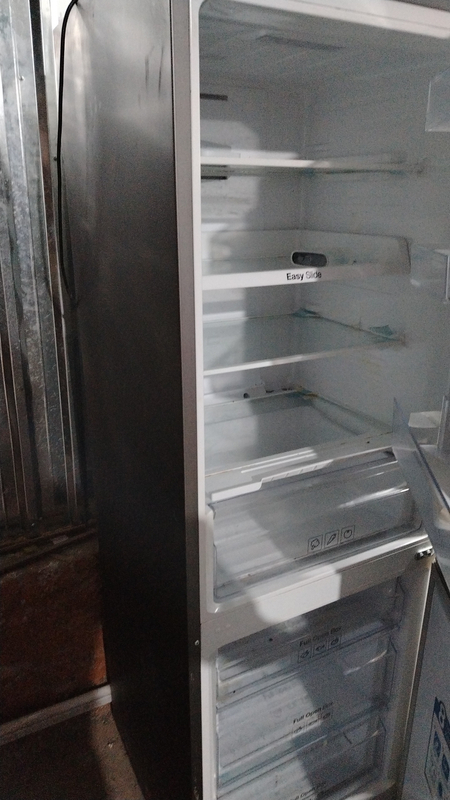 Sotiladi Samsung xaladenlik xolati idyal