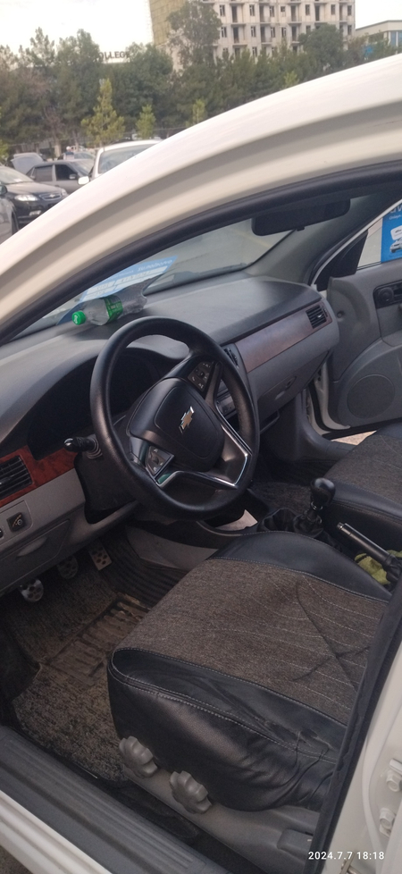 Chevrolete Lacetti 1.8 2012