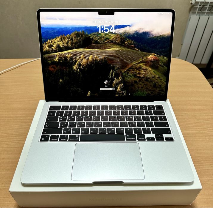 (2sikl) MacBook Air M2-8GB/256GB (Silver rang)