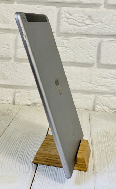 Apple iPad Air LL/A USA