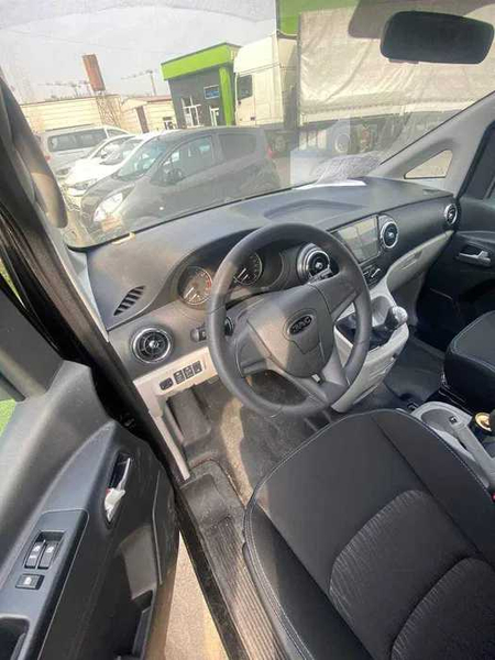 Jac M3 2023 oq qora ranglari 9 mestali