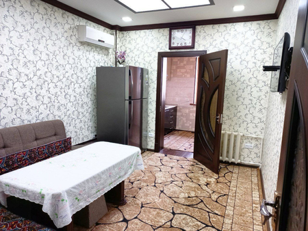Сергли 3  квартира сотилади 4 хонали, 5-қават, 5 қаватли уй