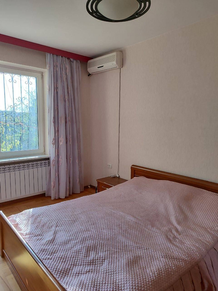 Срочно продаётся квартира 2/4/4, 50м², с ремонтом и удобствами, срочно