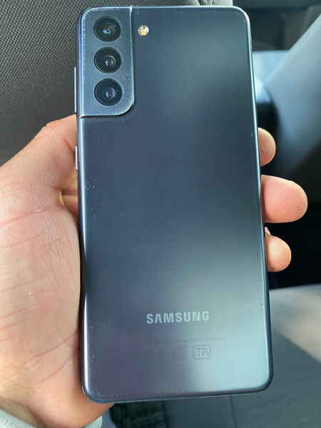 Samsung 21 xolati yaxshi