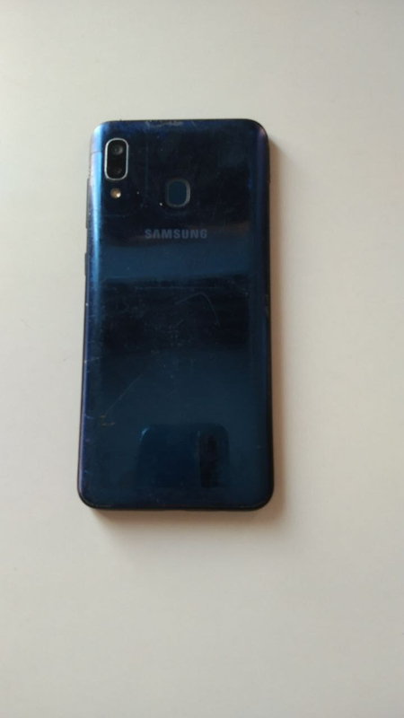 Samsung S20 4/64Gb