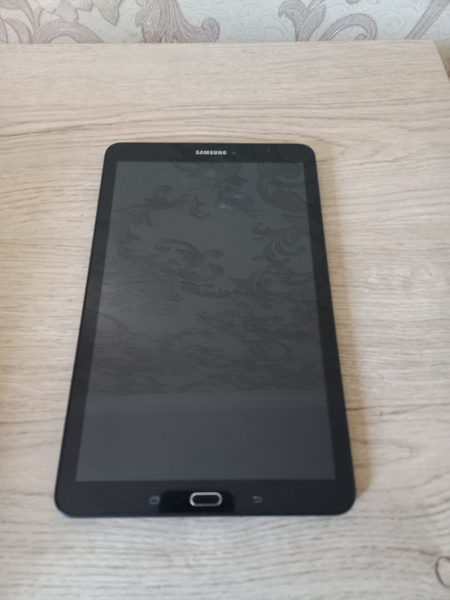 Samsung Tab E планшет
