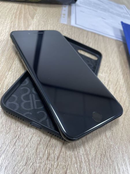 Продам Iphone 7 Plus, Jet Black, 128Gb.