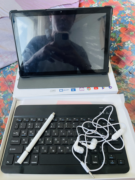 OZCT 15 pro Max sotiladi