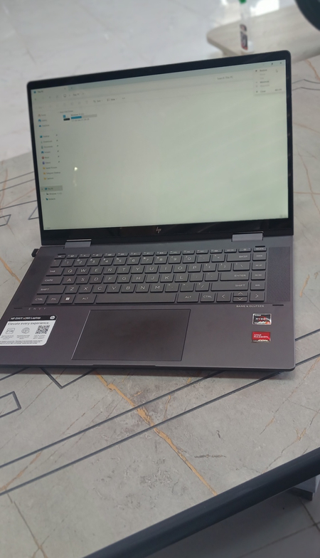 Hp envy x360 Ryzen 5 7530U