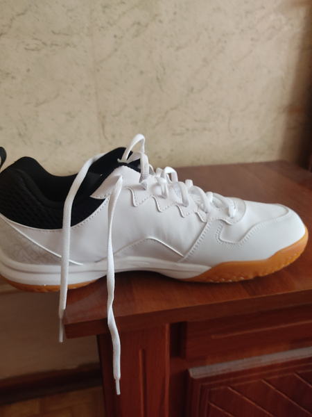 Продаются мужские кроссовки li ning