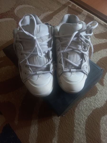 продаю кроссовки Osiris d3 white