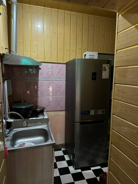 Срочно продам 1 комнатная квартира Навои базар 22400$ 40 кв.м