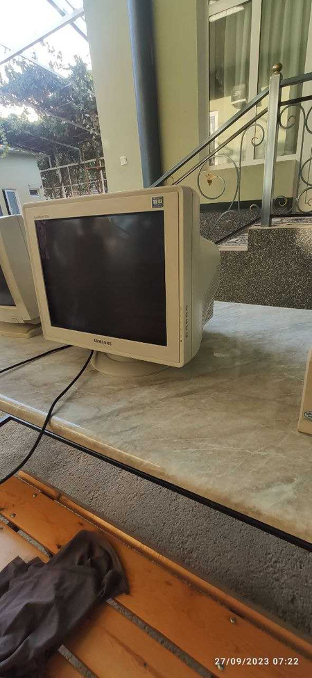 Kompyuter manitor