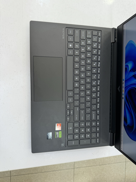 Hp victus ryzen 7 7840 (i7 13) kuchli qowimcha videokartalik