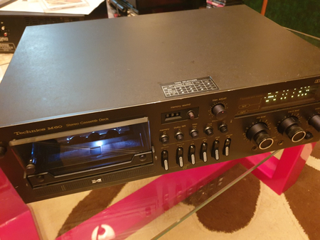 Продается кассетная дека Technics