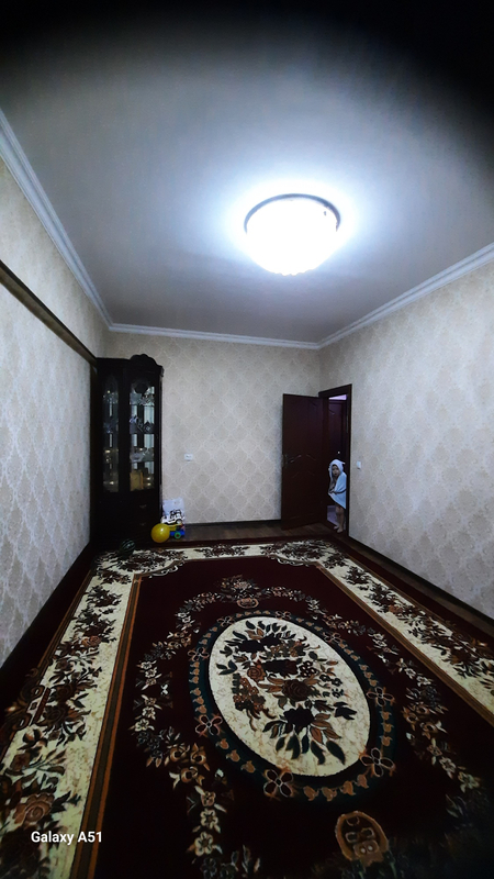 Срочно продаётся на Шахристанский 3/1/4 кирпич.