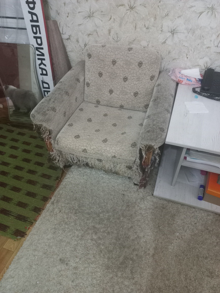 Отдам диван и кресла
