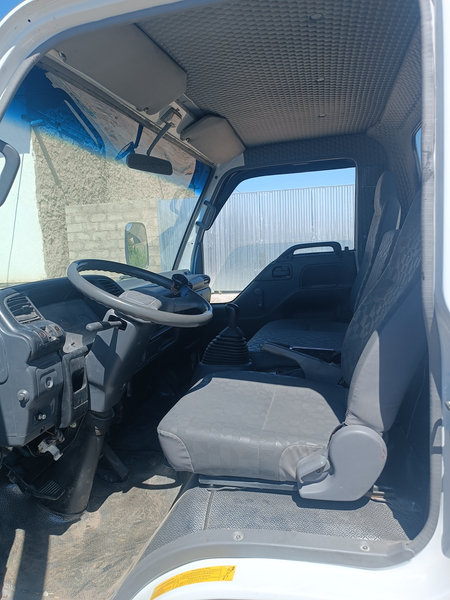 Isuzu shassi sotiladi yili 2021