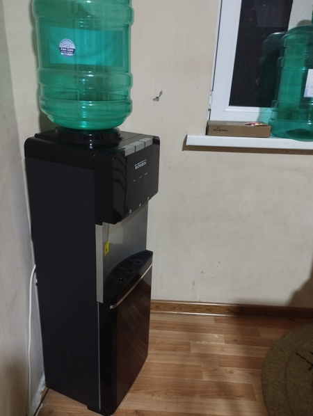 Кулер с холаденик срочно продаю
