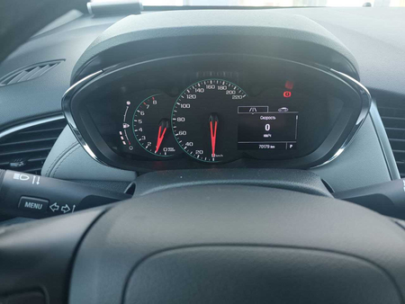 Продам своё авто Chevrolet Tracker 1