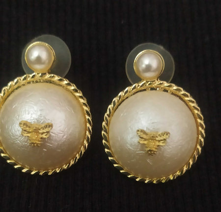 Серьги женские (бижутерия) круглые пчела Oxa золотистые