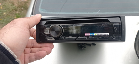 Магнитолла Pioneer DEH-S1150UB