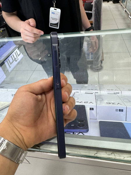 Samsung A15 1 yil servis xizmati kelishamiz!