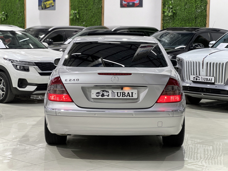 Mercedes benz W211 e240