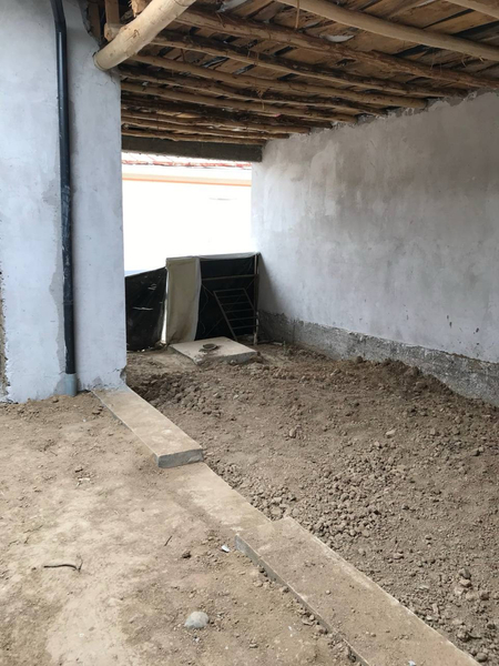 Каробка сотилади 2.3 соток