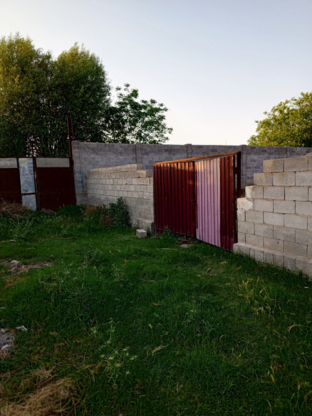Fargona  shahar  SovurBuloqda joylashkan 4 sotix quruq yer sotiladi