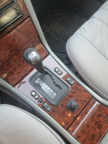 W 210 holati zòr