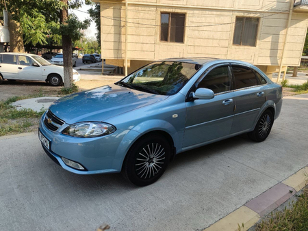 Lacetti 1.8 2010