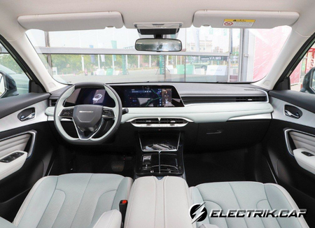 Продаётся Nissan Venucia V Hybrid